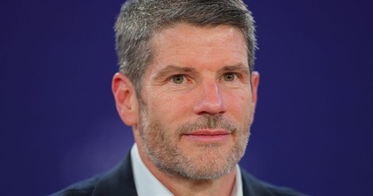 Julius Baer CEO Stefan Bollinger Tops UBS in Executive Compensation