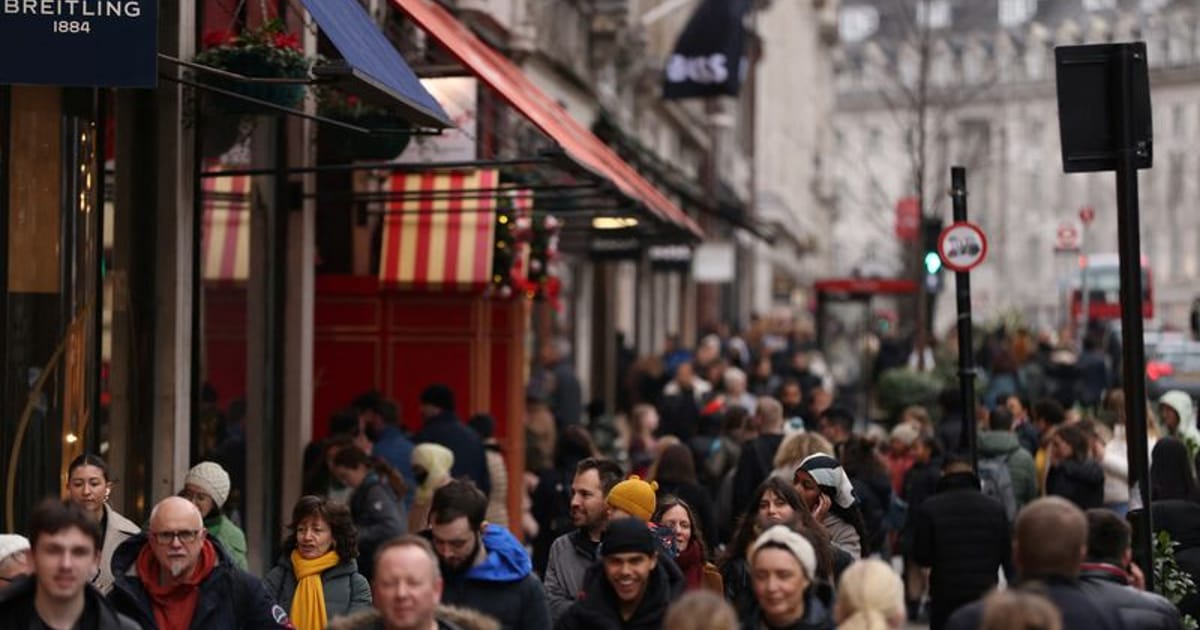 UK Consumer Confidence Dips Ahead of Budget | Global Banking & Finance ...