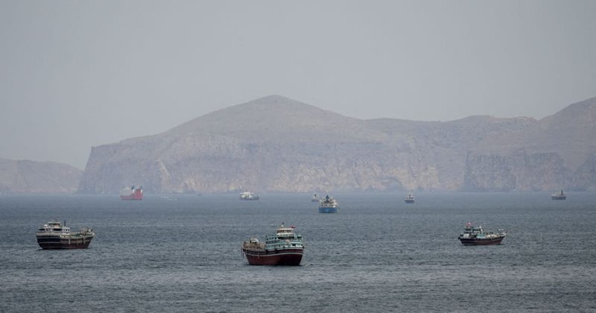 Oil slips again as US, Iran sign peace deal