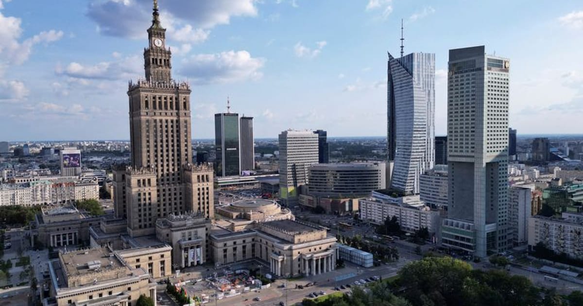 Poland's Credit Rating Under Threat: Outlook Downgrade Ahead