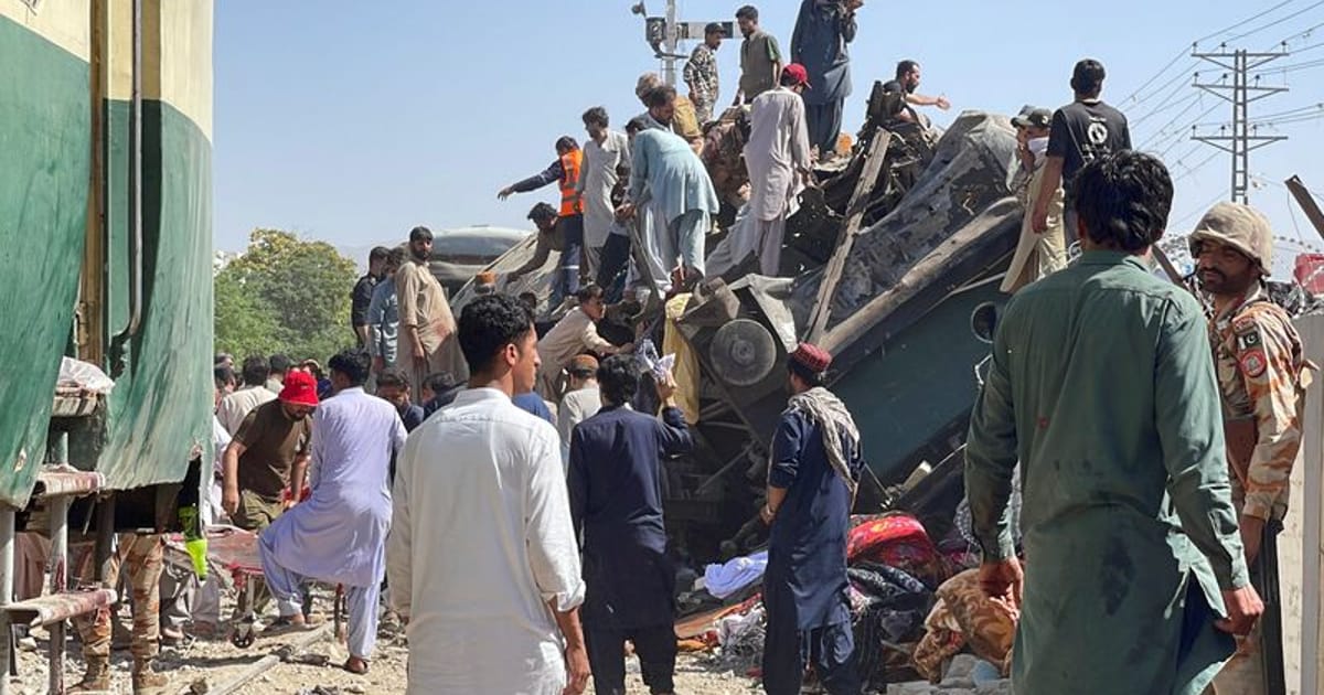 Powerful Bomb Explosion in Quetta, Pakistan Kills 24, Dozens Injured