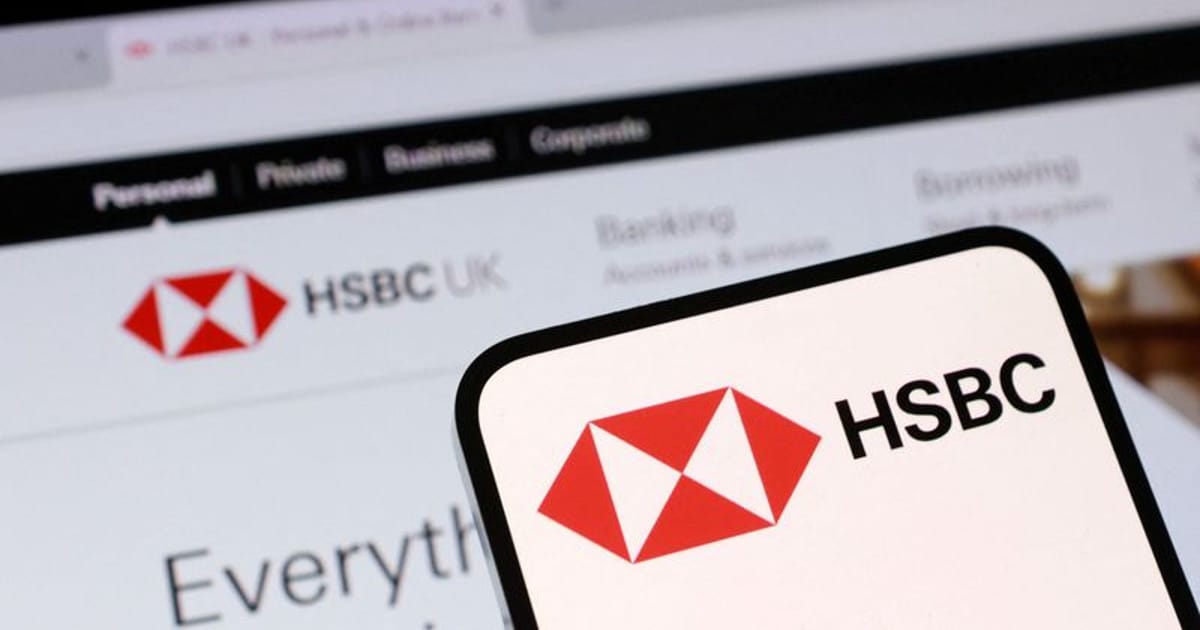 HSBC, StanChart Drop as China Tightens Offshore Account Rules