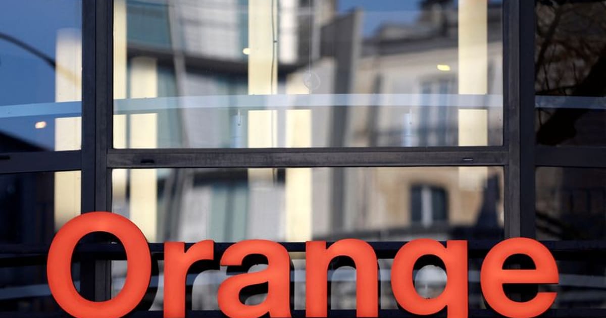 Orange targets 5.2 billion euros free cash flow by 2028 and lifts dividend