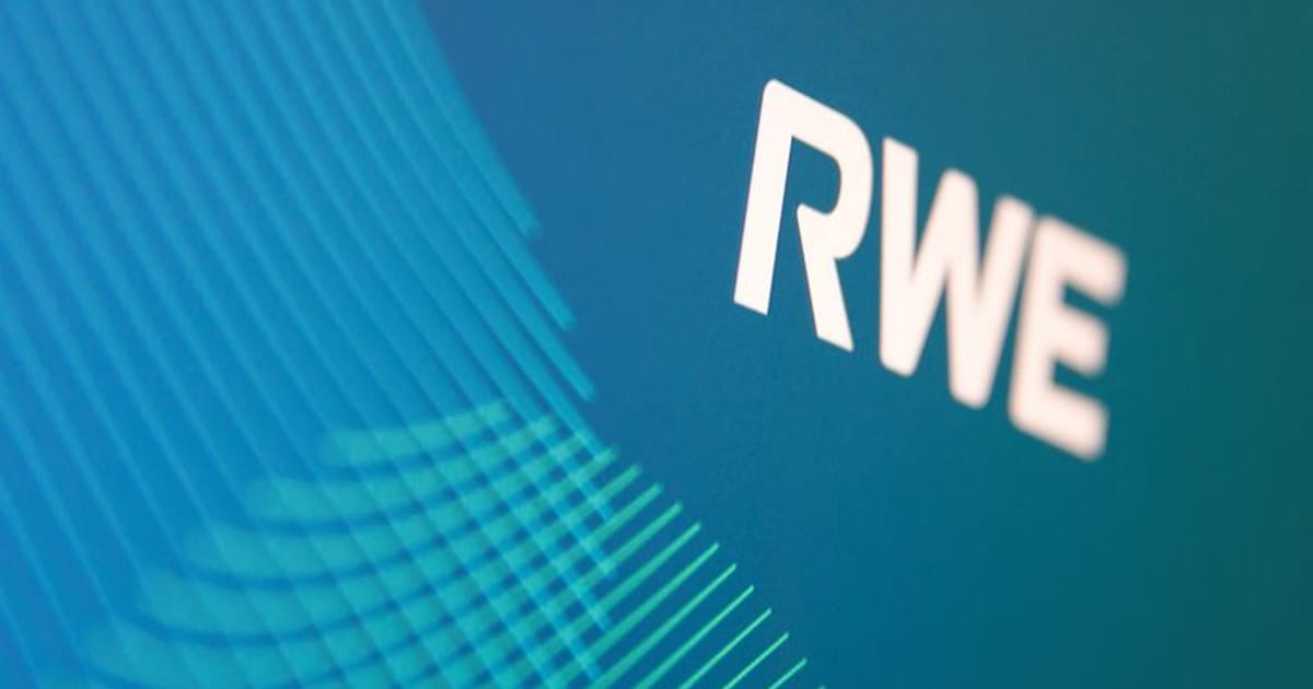 RWE Shares Surge: Data Centre Sale Fuels AI Investment Hopes